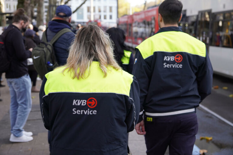 Auf Umwegen zur KVB – Menschen bewegen